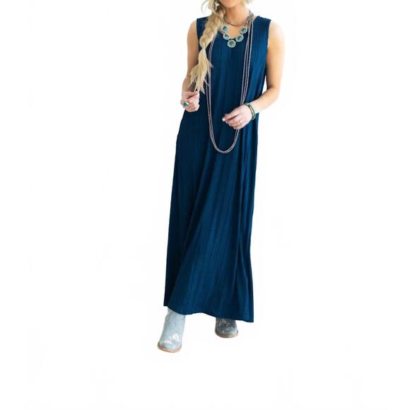ANDREE BY UNIT | Dresses | New Andree By Unit Textured Pleated Maxi ...